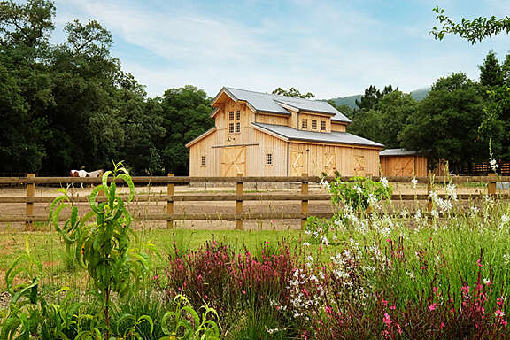 Timberlyne | Pre-Designed Post & Beam Barns