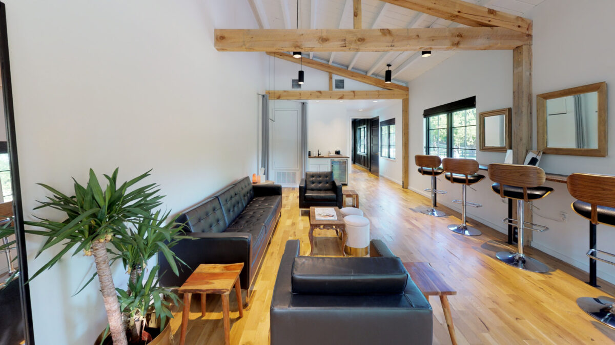 Timberlyne | Spain Ranch Black Barn