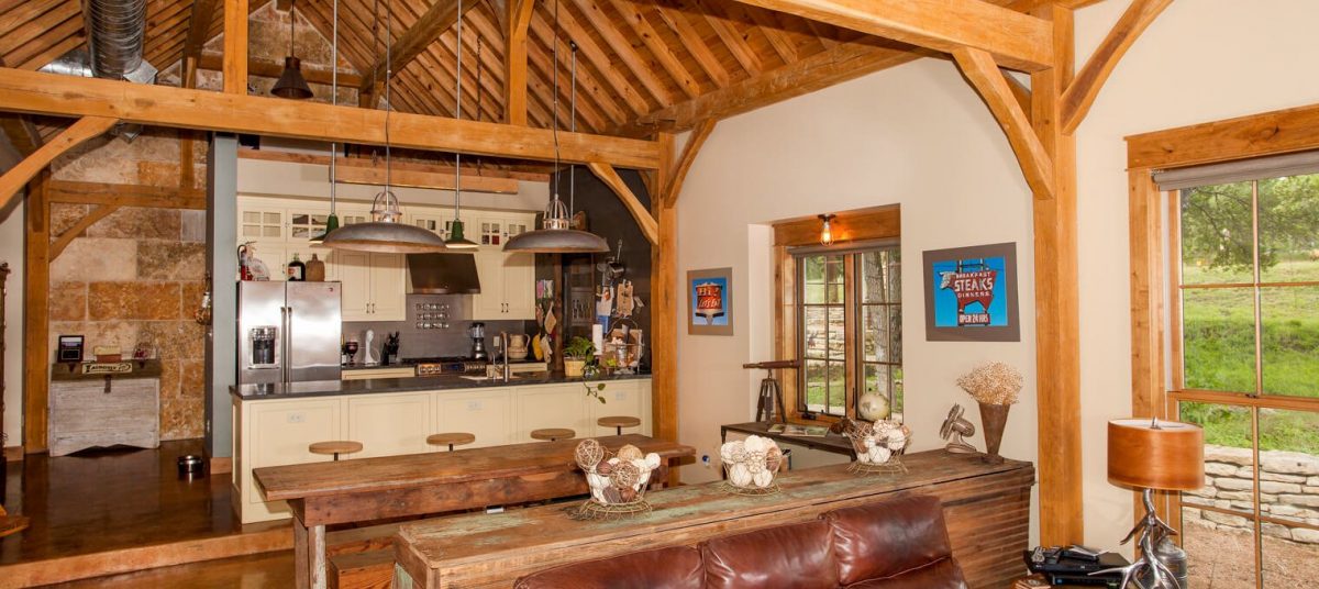 Timberlyne | Rustic Greatroom