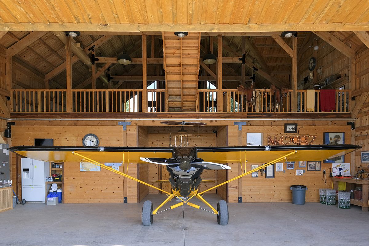 Timberlyne | Airplane Hangar