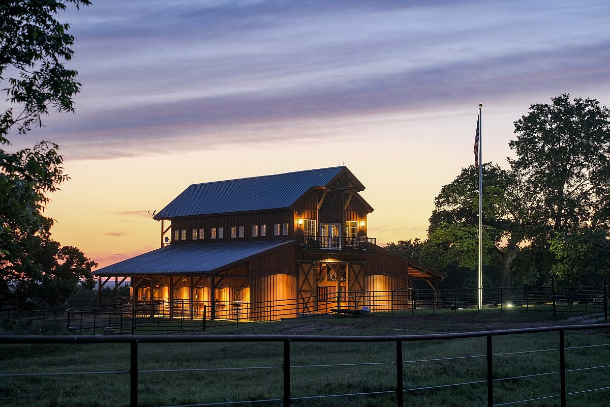 Timberlyne | Oklahoma Horse Barn
