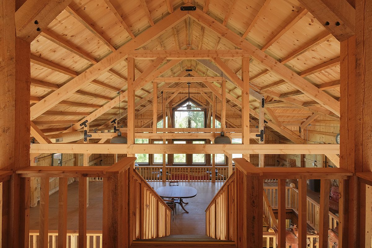 Timberlyne | Airplane Hangar