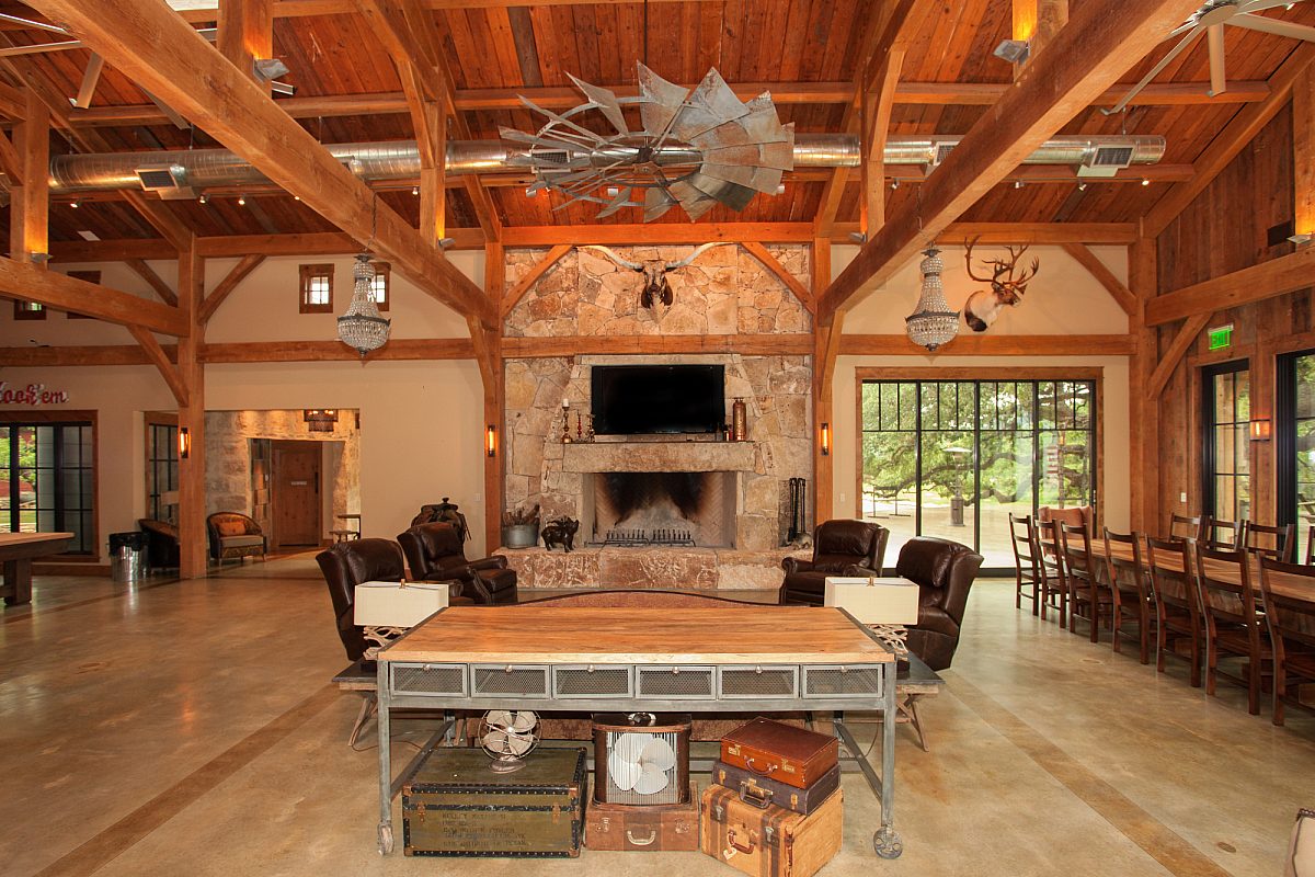 Timberlyne | Party Barn