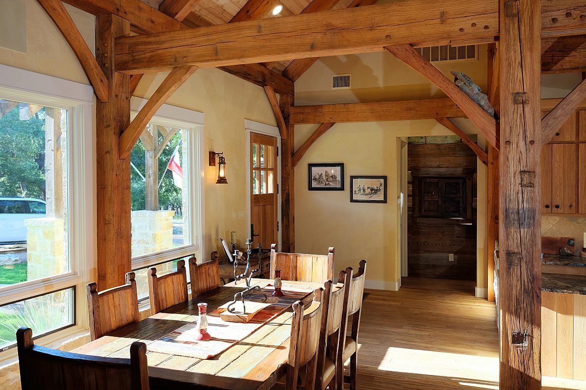 Timberlyne | Rustic Farmhouse