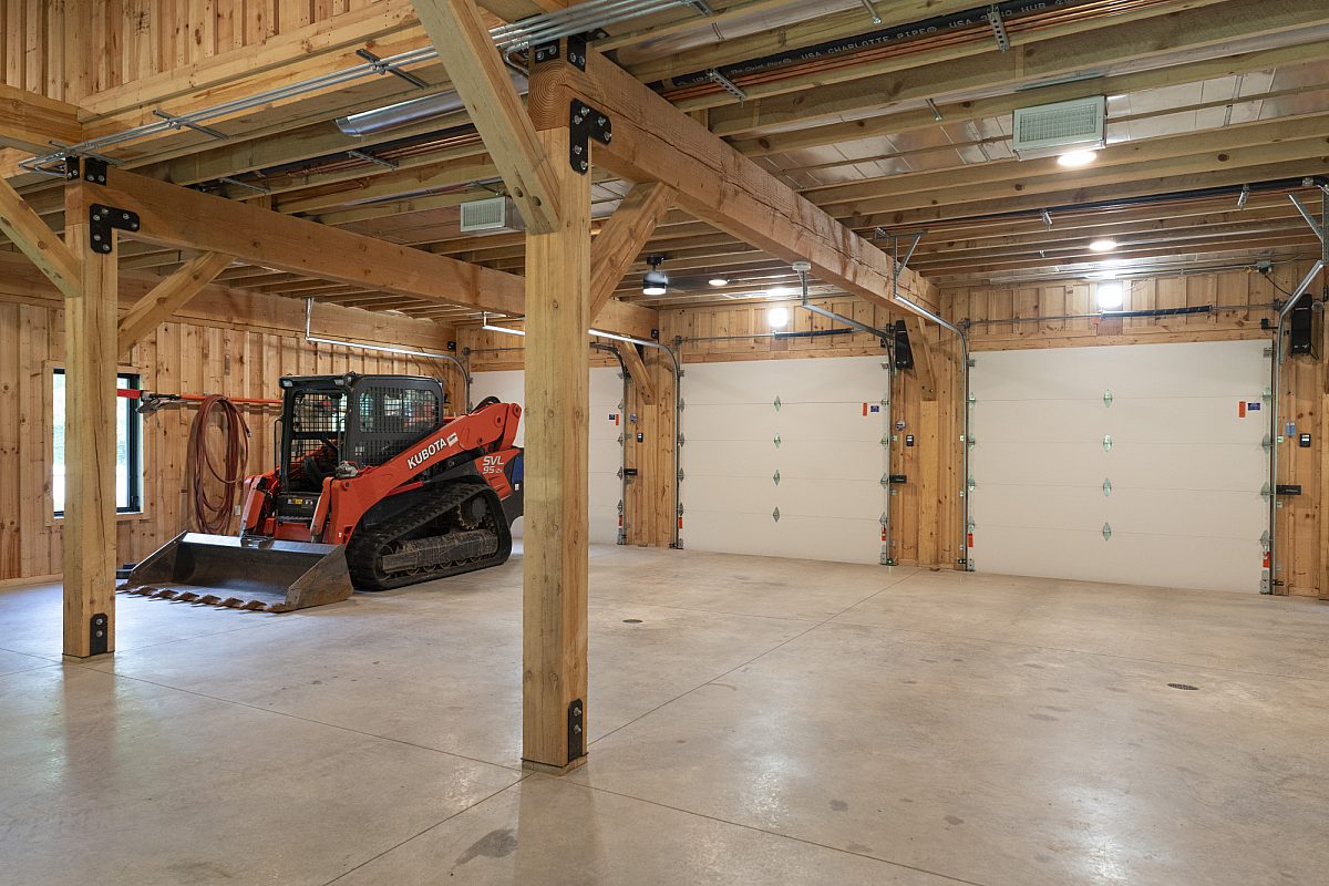 Timberlyne | Garage with Enchanted Loft Living