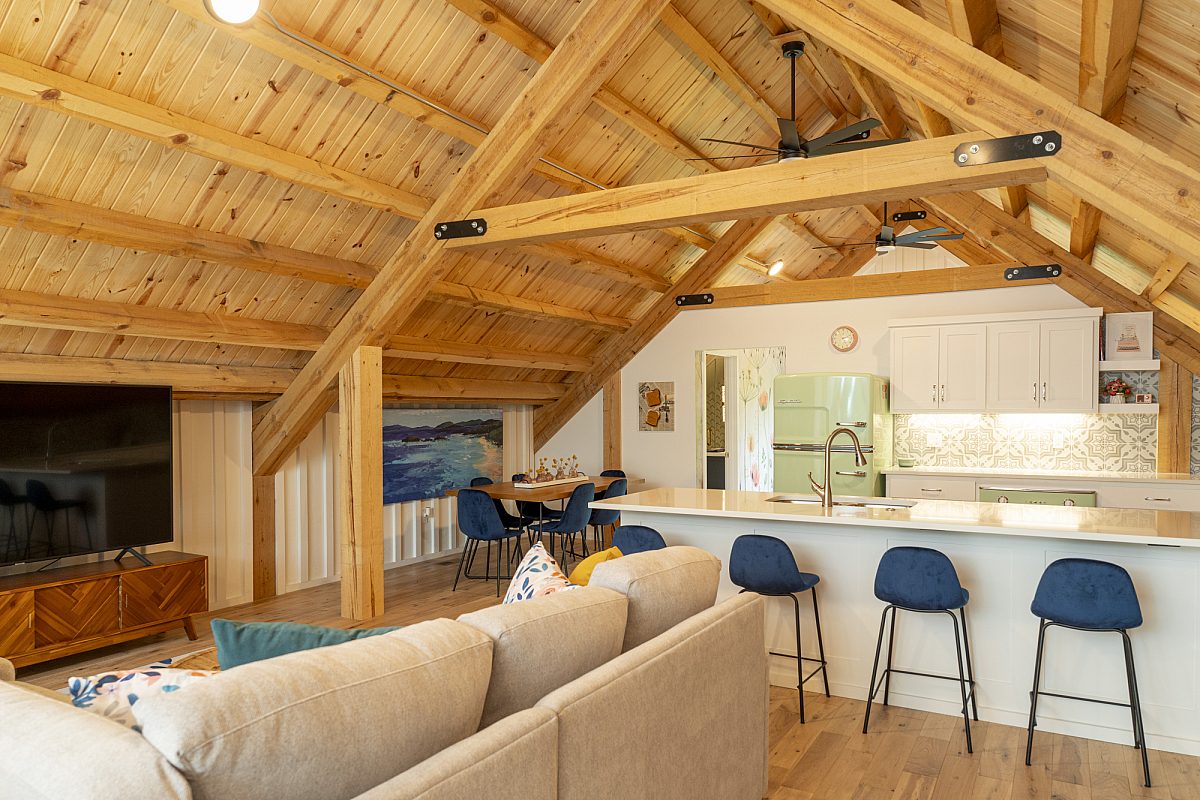 Timberlyne | Garage with Enchanted Loft Living