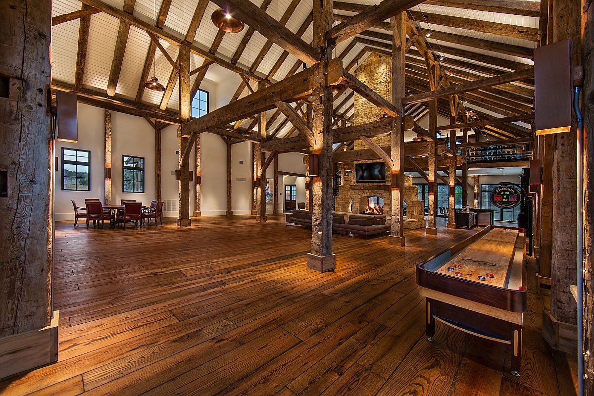 Timberlyne | Reclaimed Party Barn