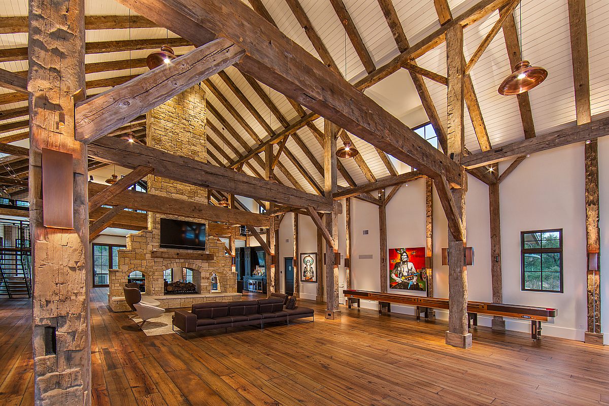 Timberlyne | Reclaimed Party Barn