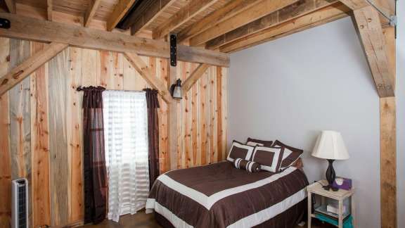 Timberlyne | At Home in Nebraska