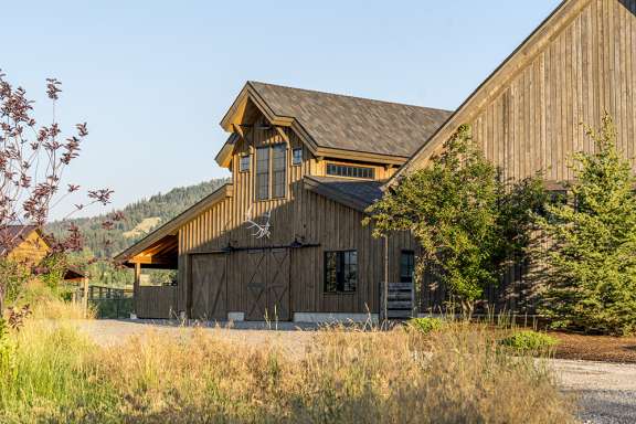 Timberlyne | Creative Backyard Barn
