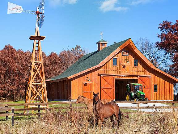 Timberlyne | Custom Post & Beam Barns