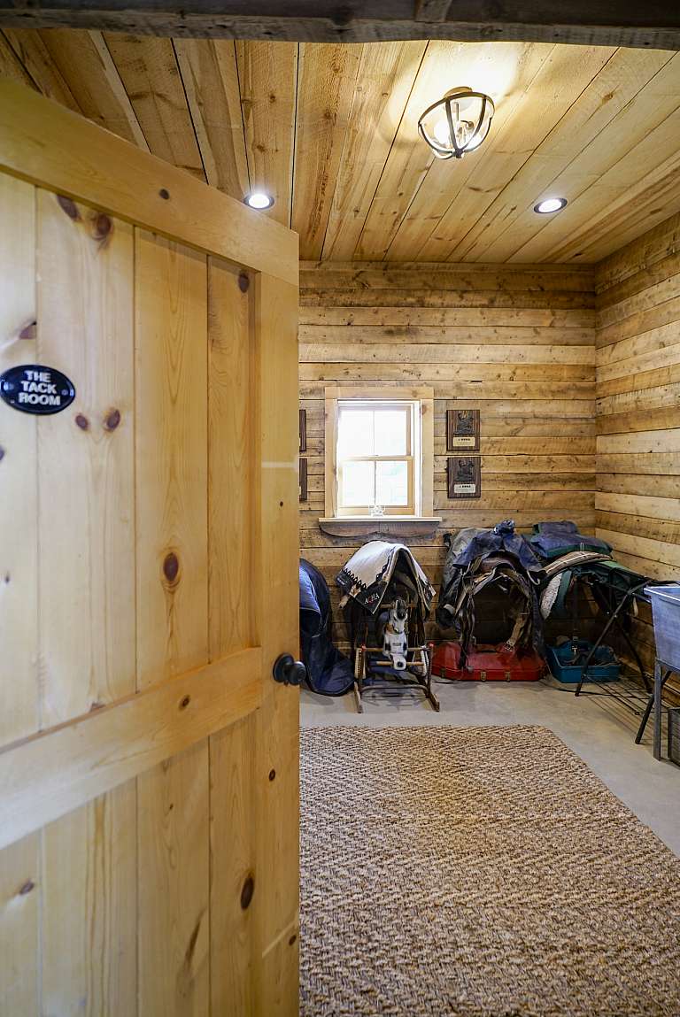 Timberlyne | The Harding Barn