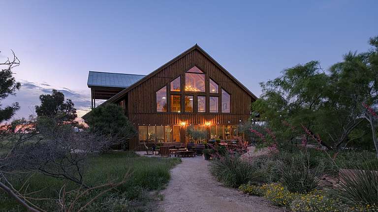 Timberlyne | Airplane Hangar