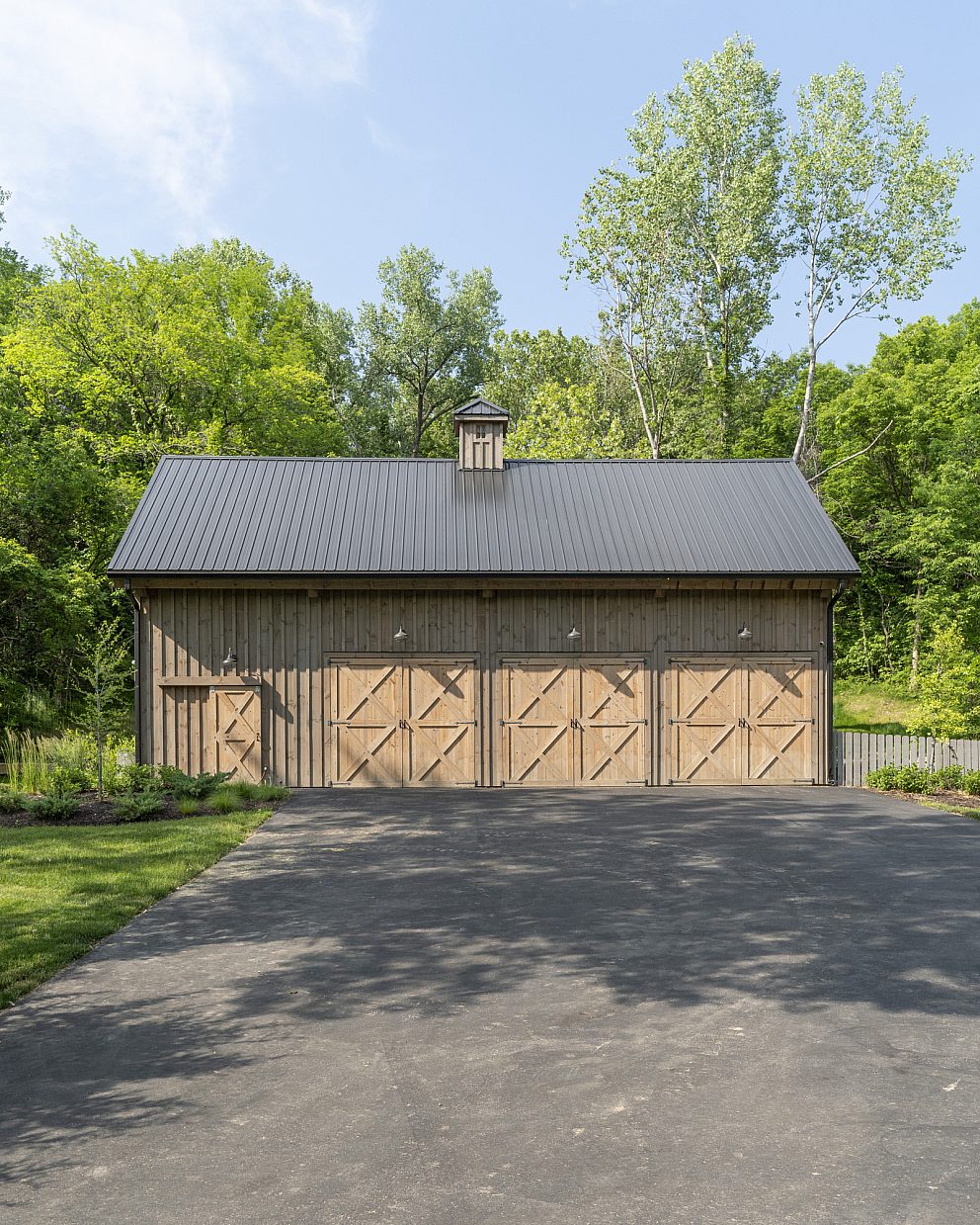 Timberlyne | Garage with Enchanted Loft Living