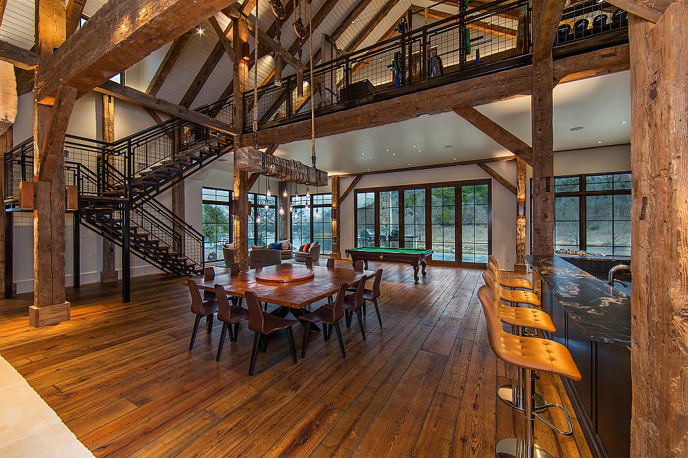 Timberlyne | Reclaimed Party Barn