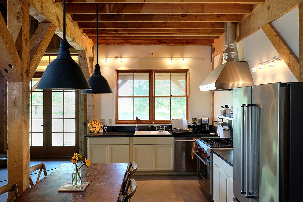 Timberlyne | California Barn