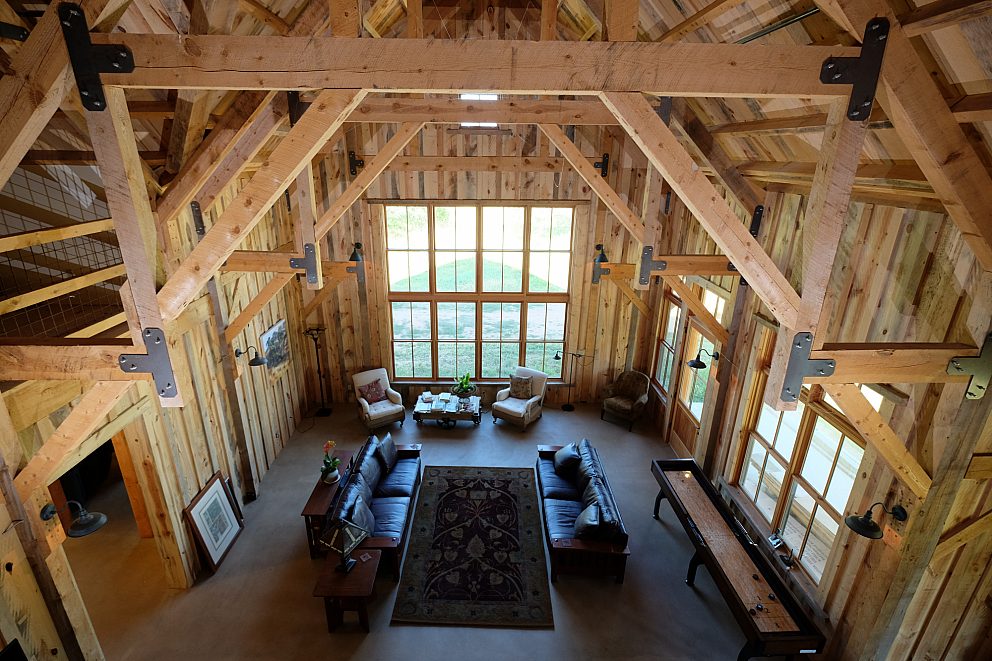 Timberlyne | California Barn