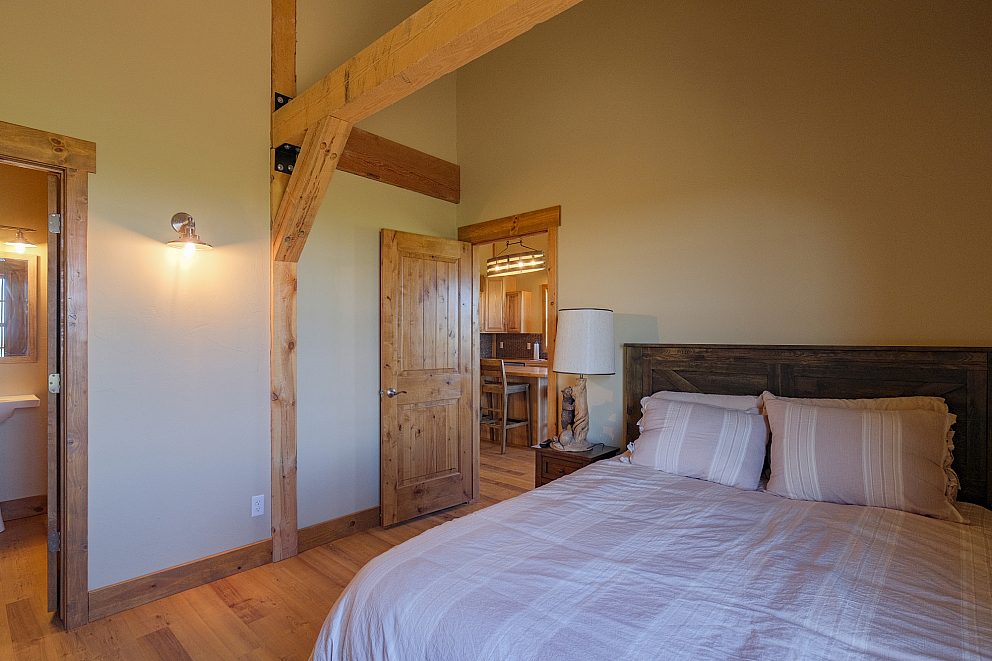 Timberlyne | The Falcon Barn